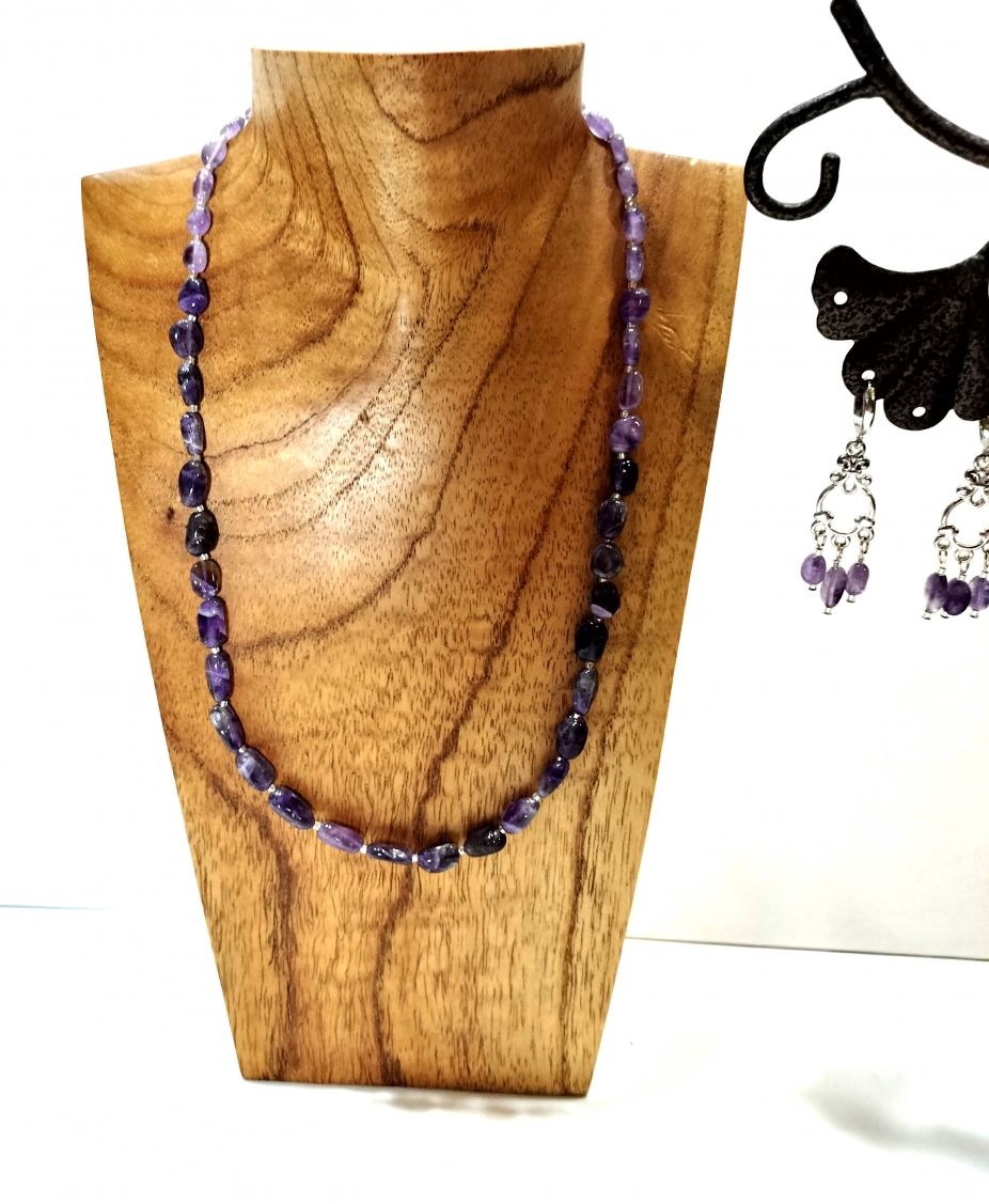 Amethyst Oval Chip Necklace & Earrings by Dragonfly Gifts